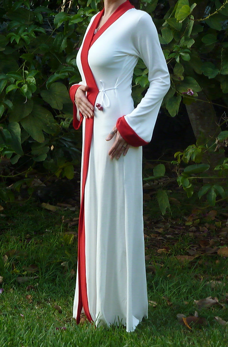 White Platonic Solid Robe | Art4Infinity